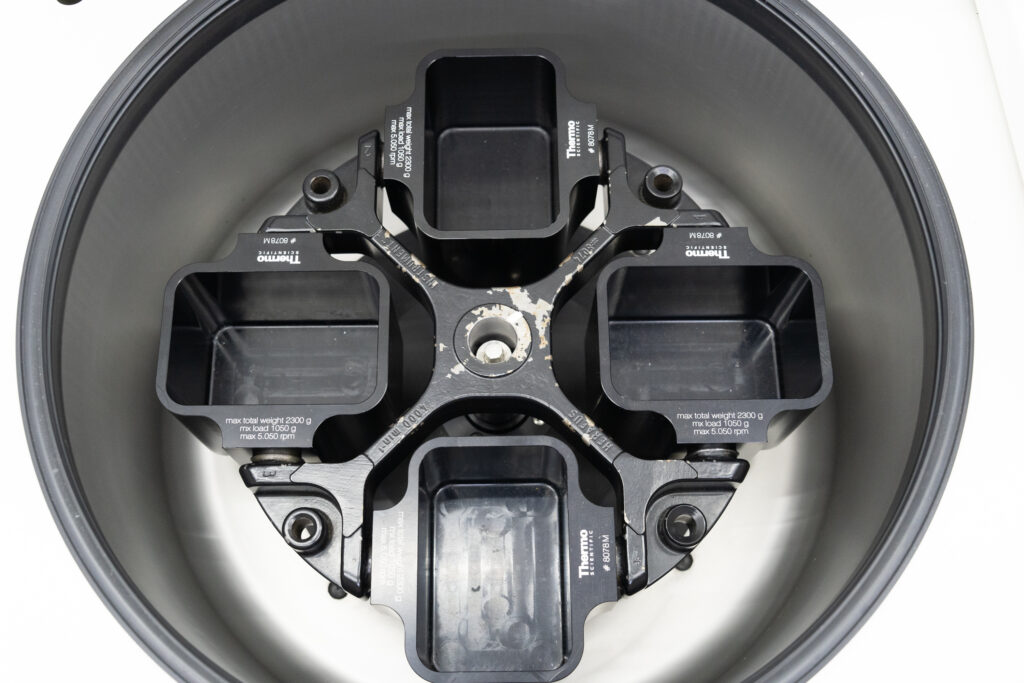 Heraeus Megafuge 3.0R Refrigerated centrifuge - Gemini BV