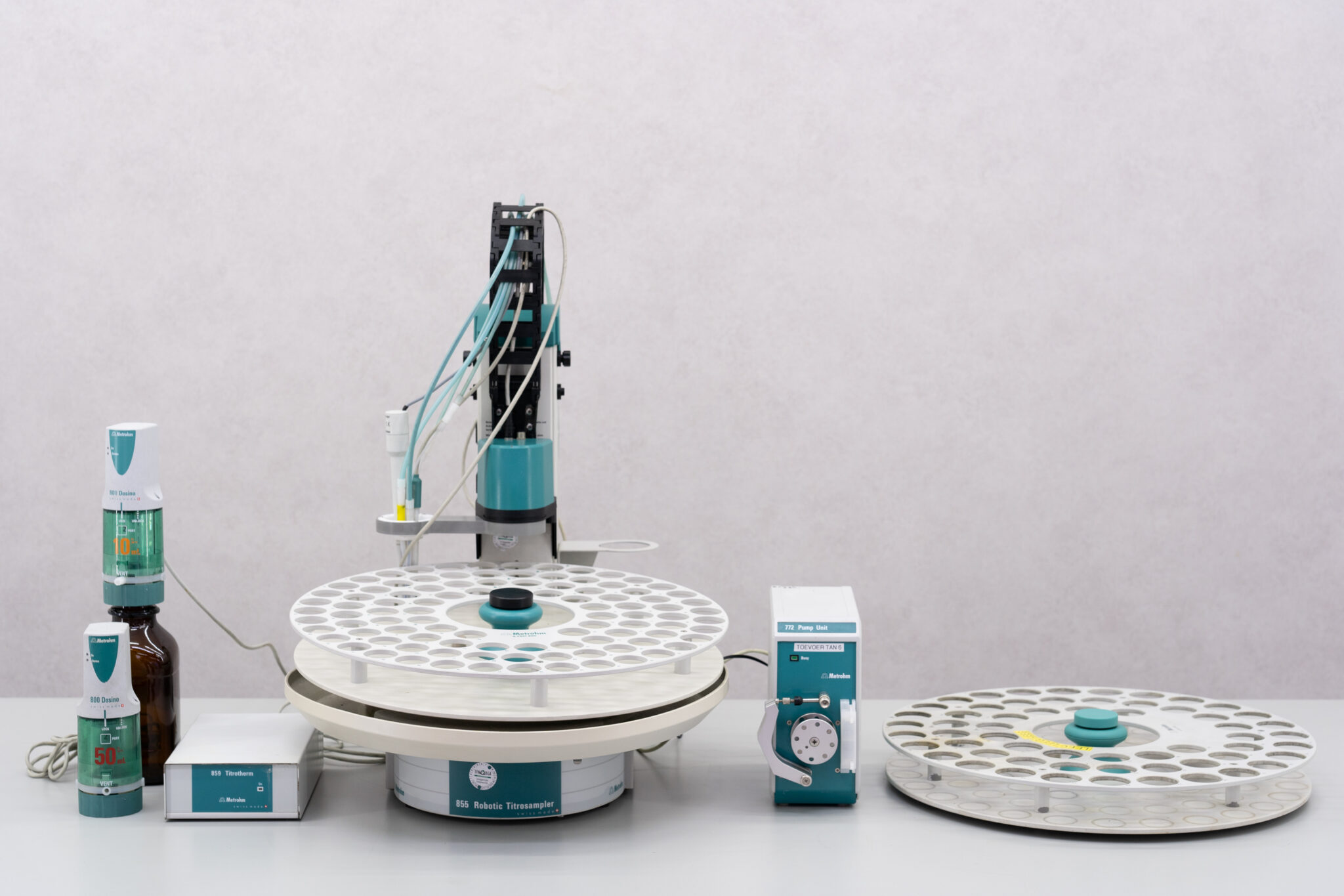 Mehrohm 855 Robotic Titrosampler - Gemini BV