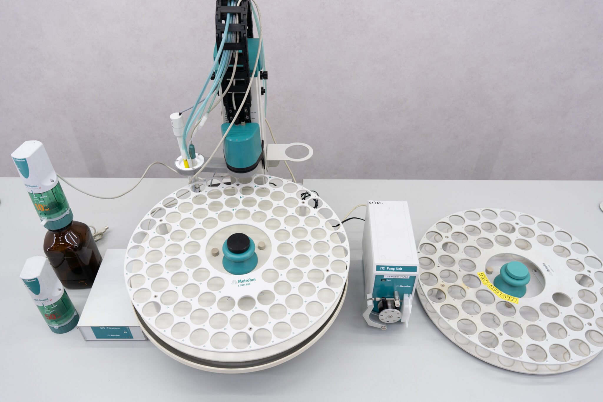 Mehrohm 855 Robotic Titrosampler - Gemini BV