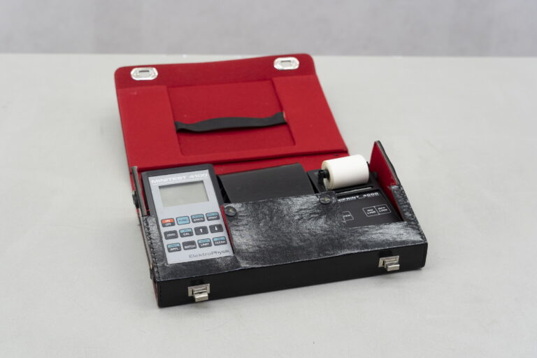 ElectroPhysik MiniTest 4100 Coating gauge and printer 4000 - Gemini BV