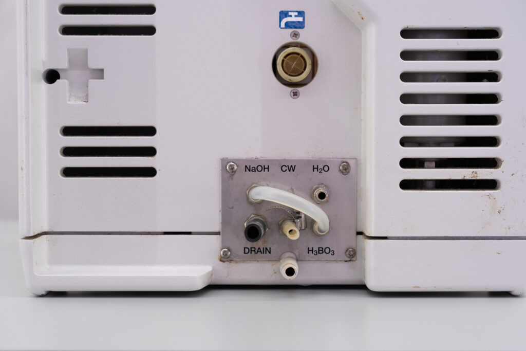 Büchi B-324 Distillation unit - Gemini BV