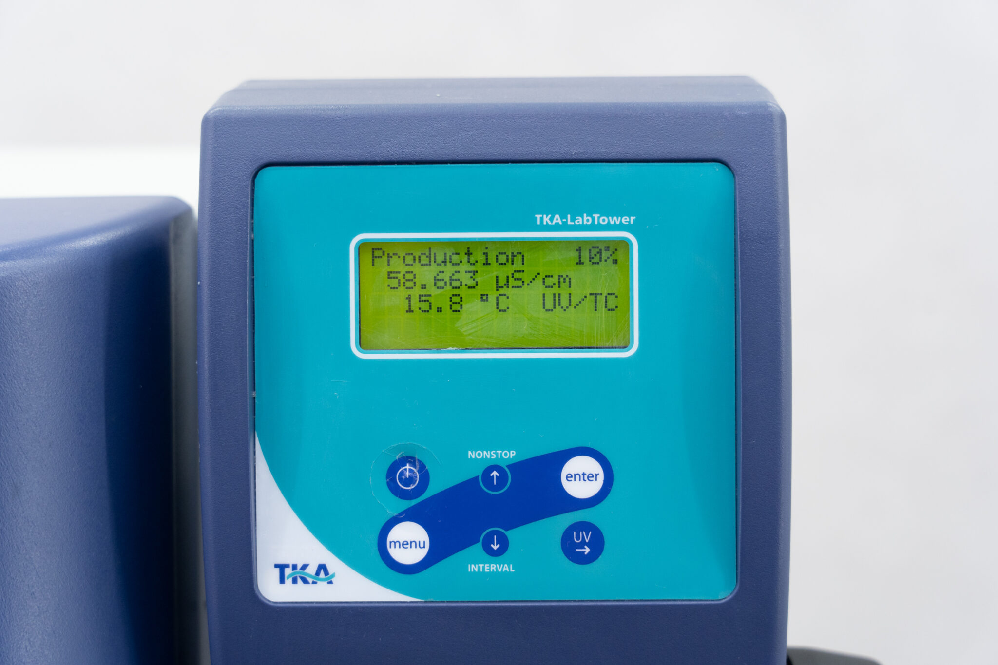 Tka Labtower 40 Upw Ultra Pure Water Device Gemini Bv