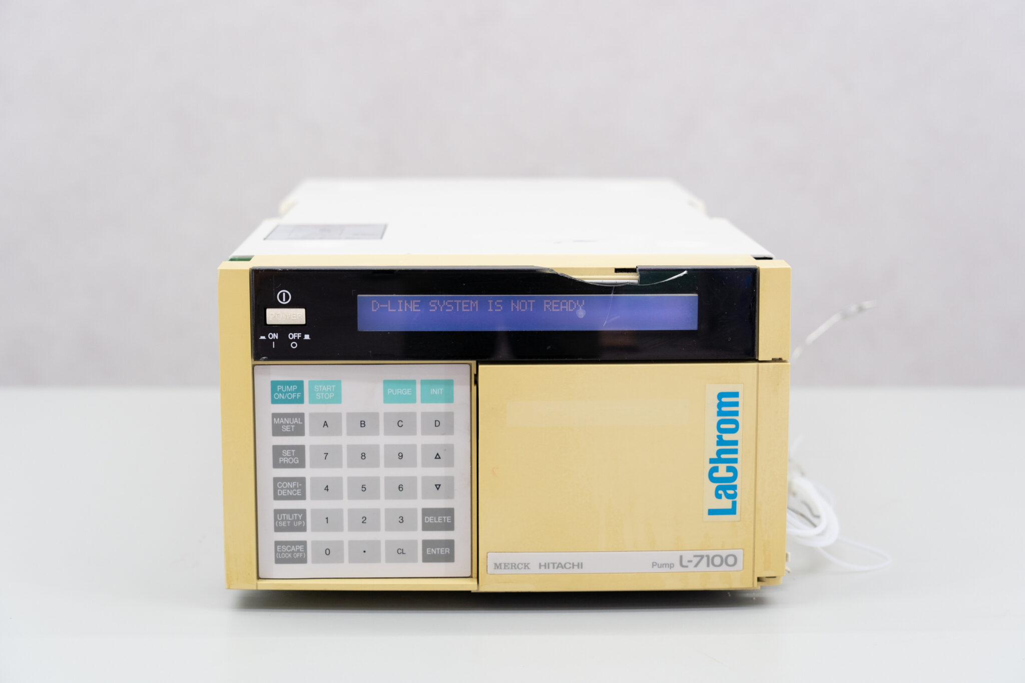 Hitachi Merck HPLC pump L-7100 - Gemini BV