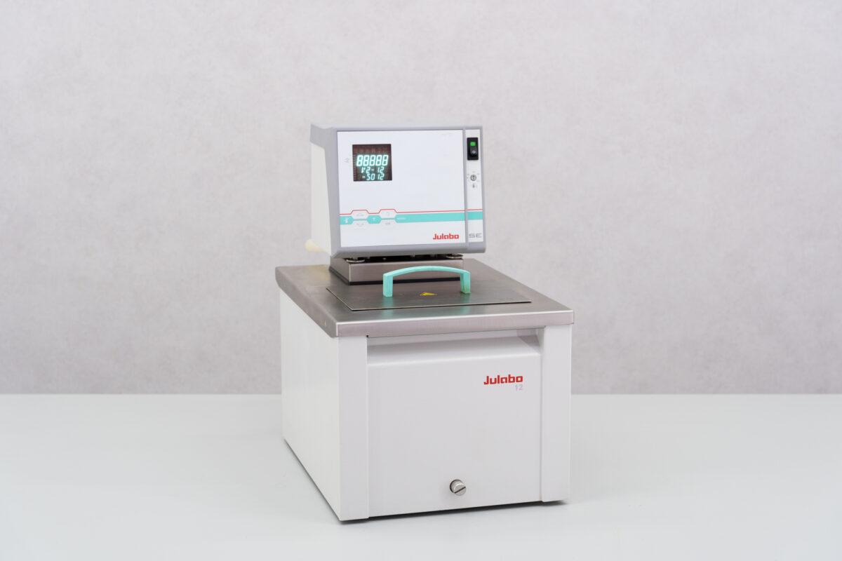 Julabo 12 with SE/V2 controller - Gemini BV