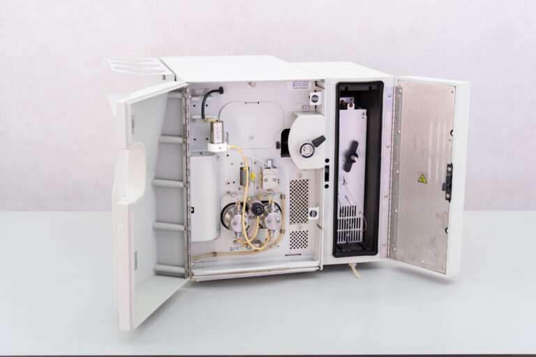 Waters 1515 HPLC pump and Column heater - Gemini BV