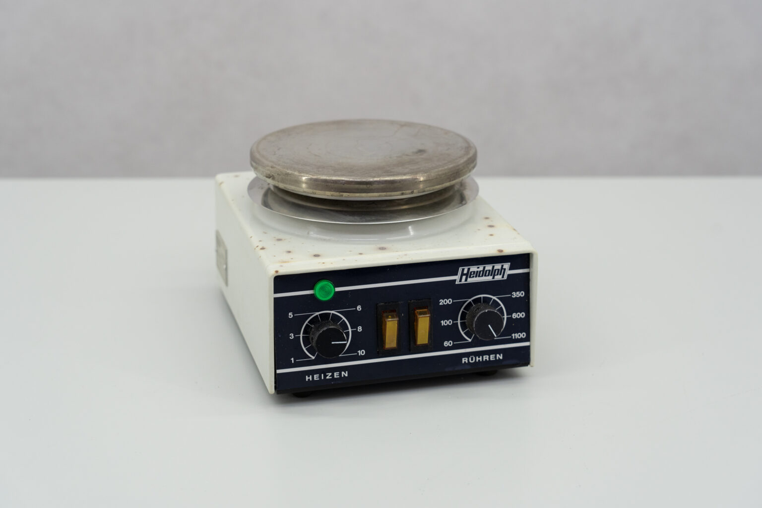 Heidolph MR82 Magnetic stirrer and heating plate - Gemini BV