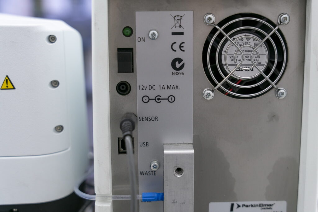 Perkin Elmer Fluid control module & Spectrum Two FT-IR ...