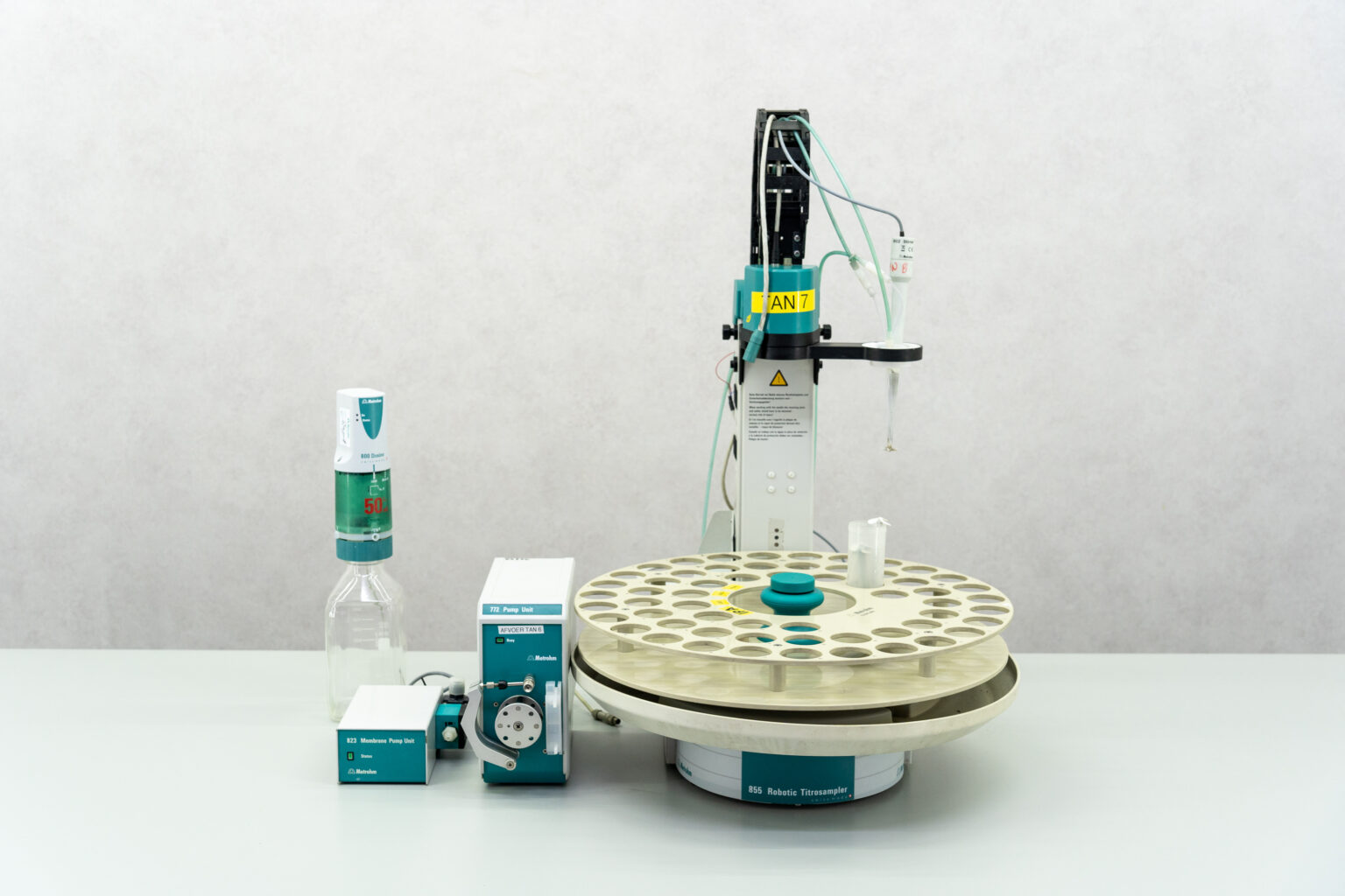 Metrohm autosampler with peristaltic pump - 772, doser - 800, diaphragm ...