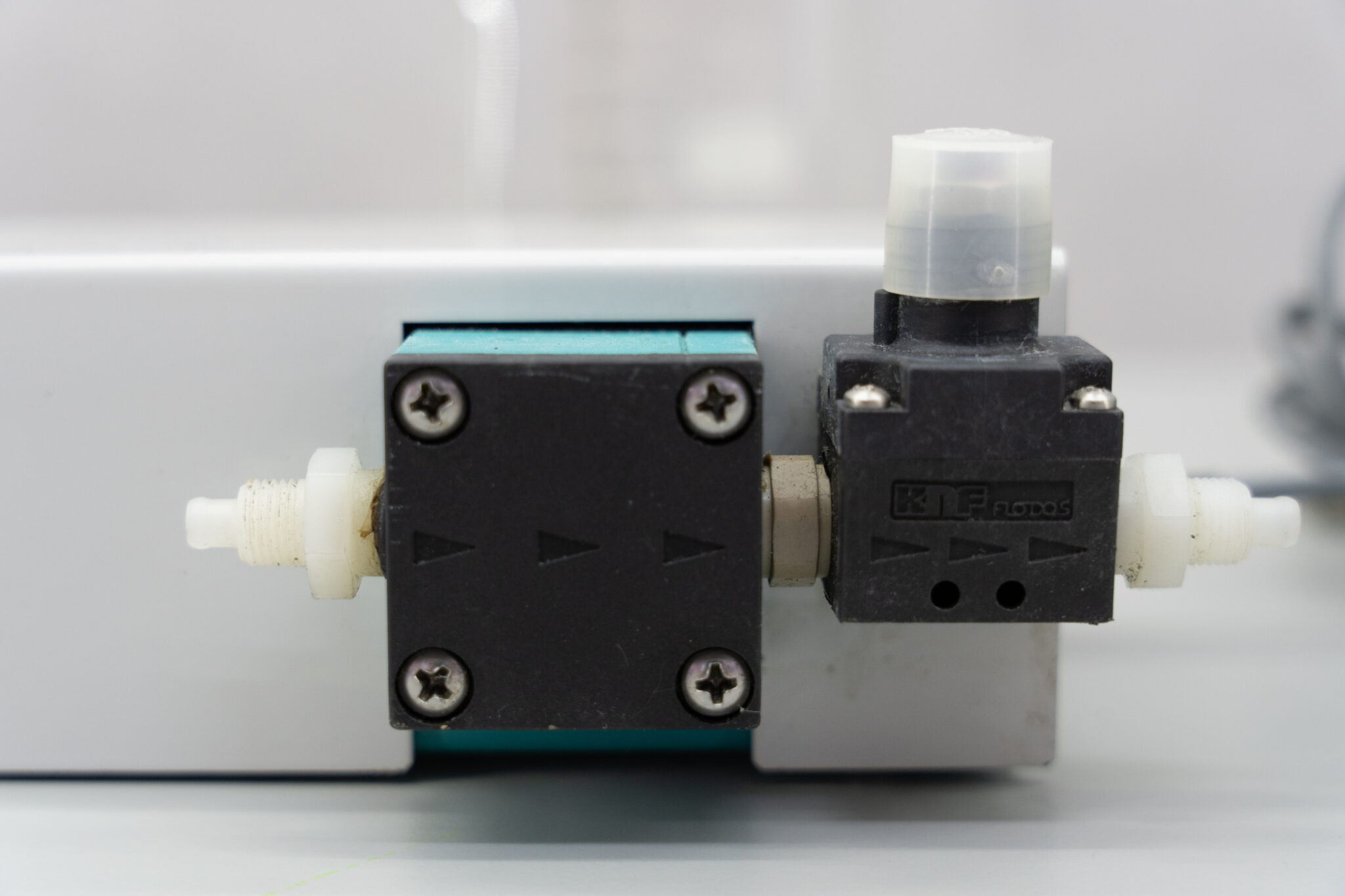 Metrohm autosampler with peristaltic pump - 772, doser - 800, diaphragm ...