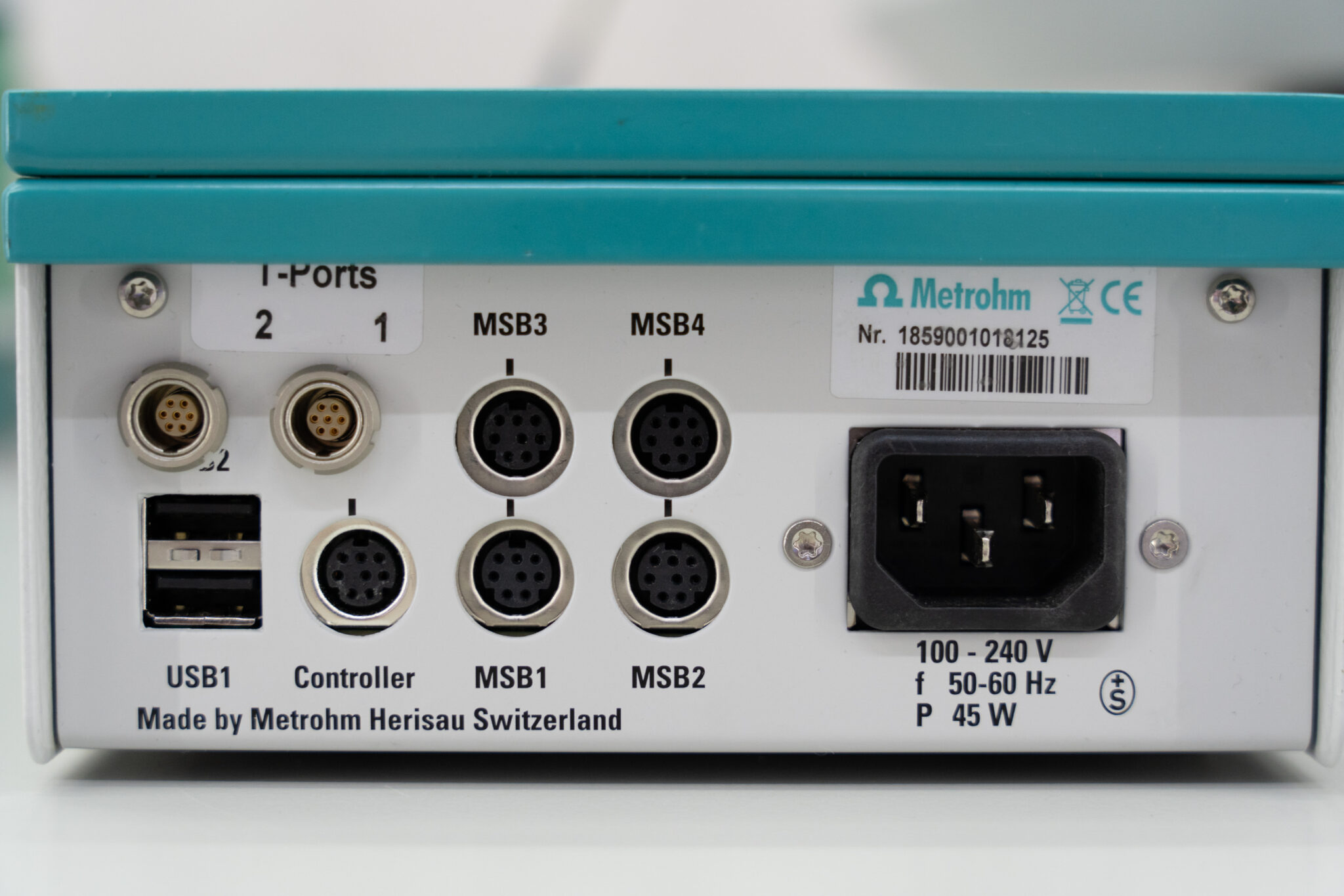 Metrohm 800 Doser, 815 Titrator and 859 Sample Processor - Gemini BV