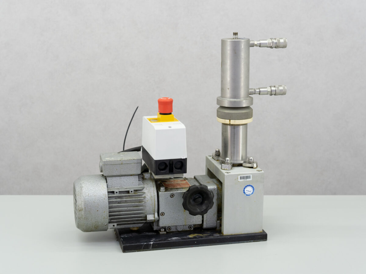 Bruker B-AFPA 40 and PGU 200 Pulsed Gradient unit - Gemini BV