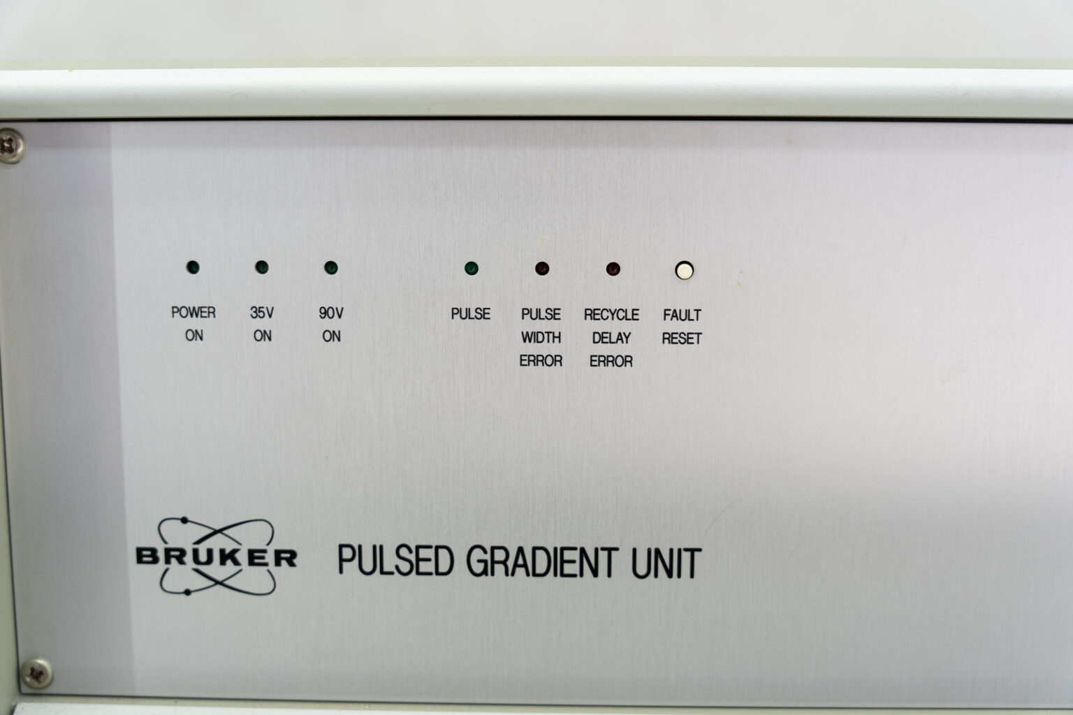Bruker B-AFPA 40 and PGU 200 Pulsed Gradient unit - Gemini BV