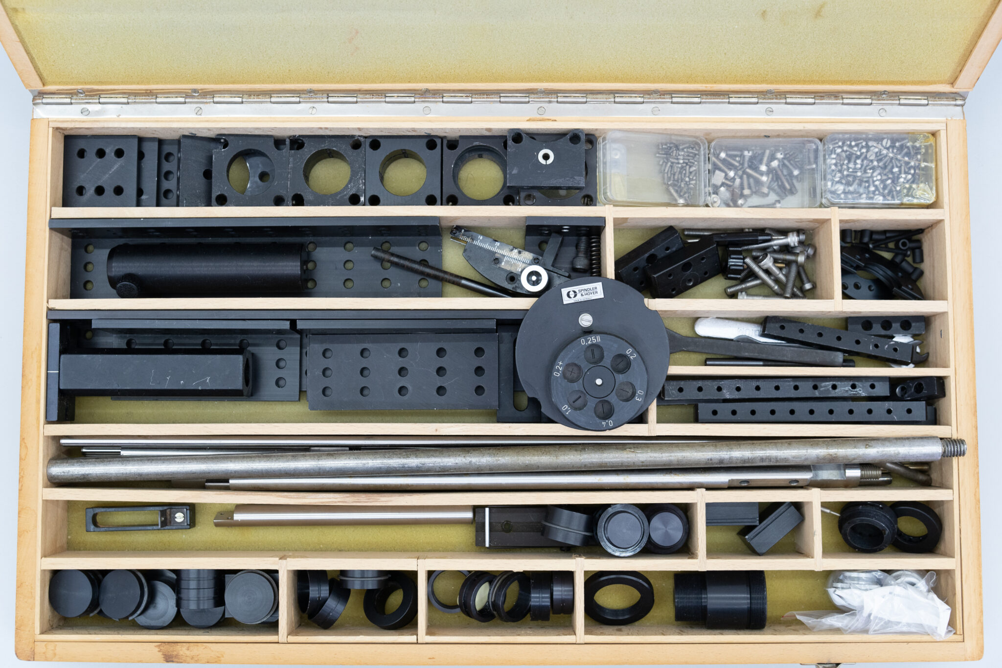 Spindler & Hoyer box with Optical Parts - Gemini BV