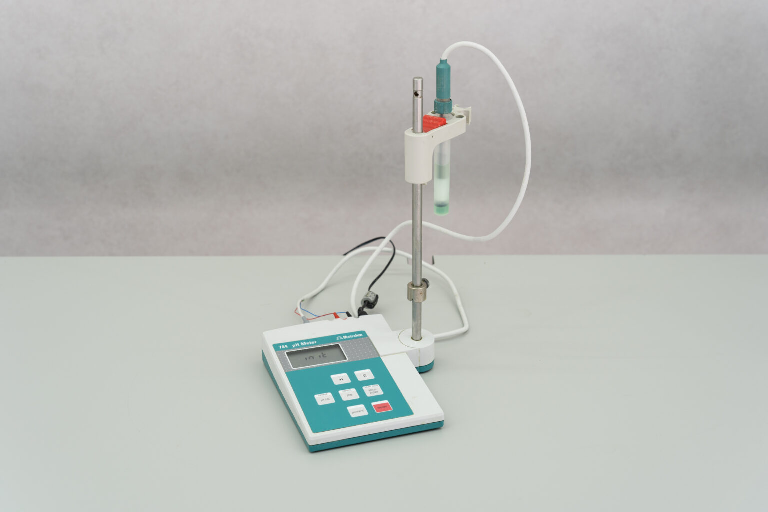 Metrohm 744 pH-meter - Gemini BV