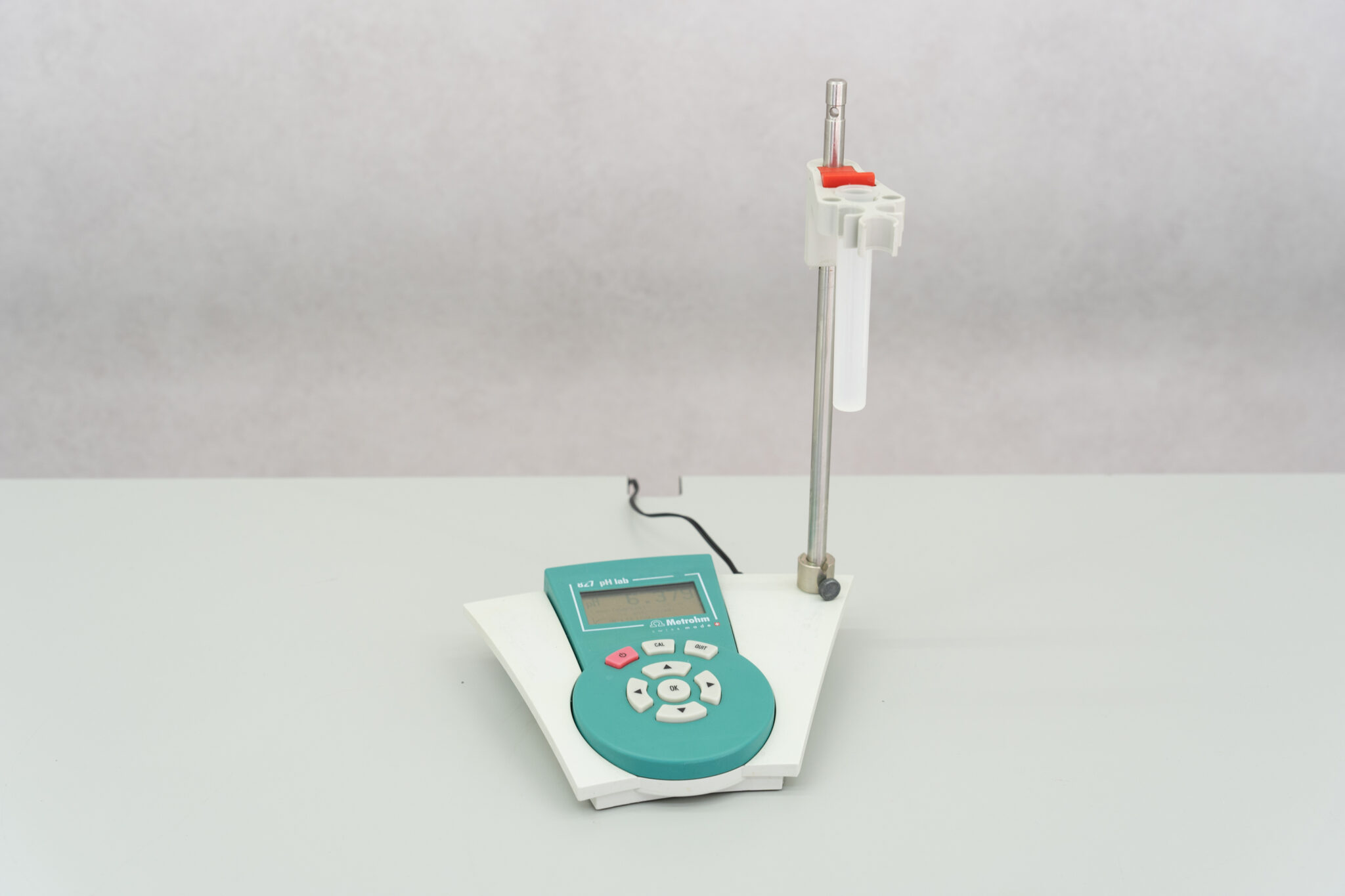 Metrohm 827 pH meter - Gemini BV