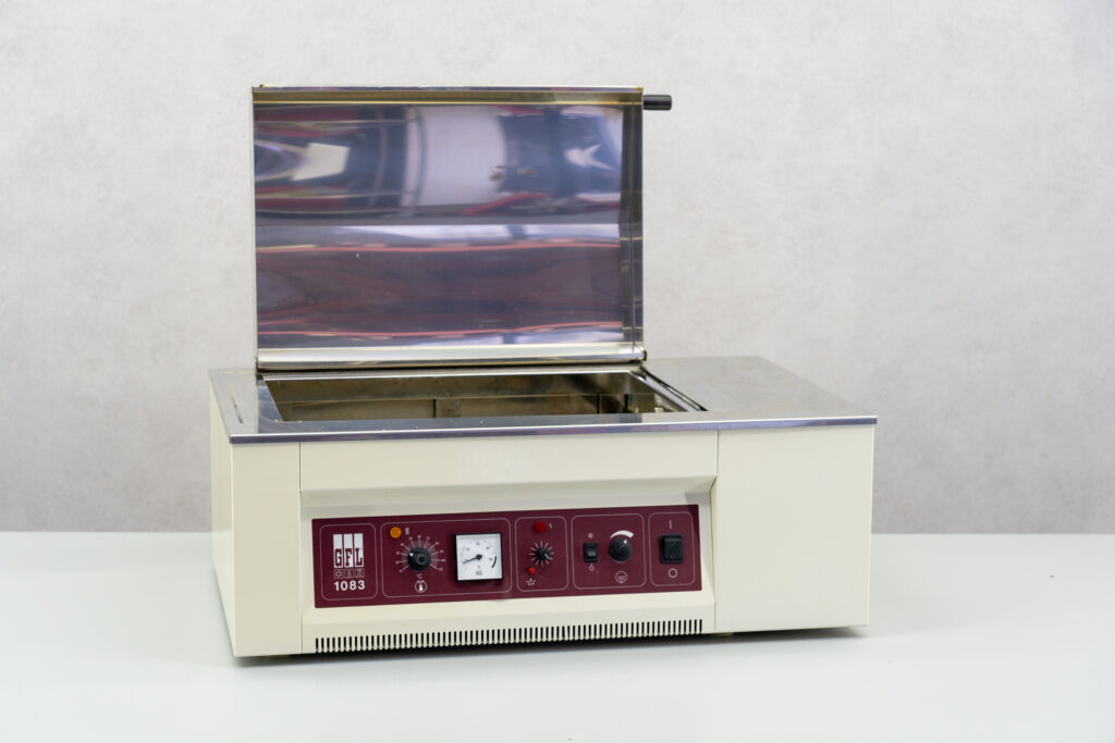 GFL 1083 Shaking water bath - Gemini BV