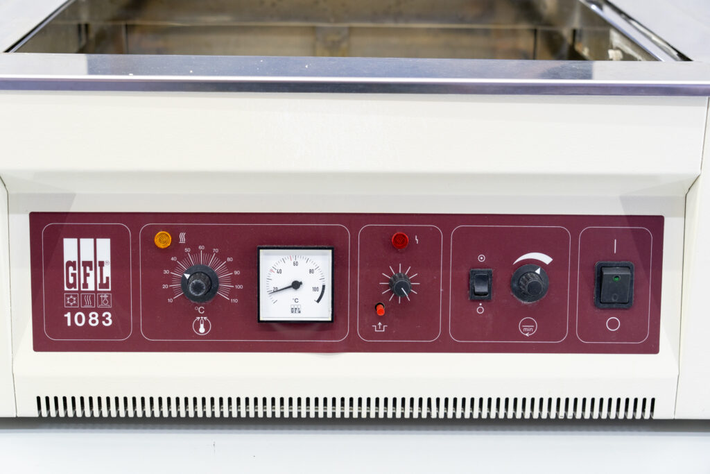 GFL 1083 Shaking water bath - Gemini BV