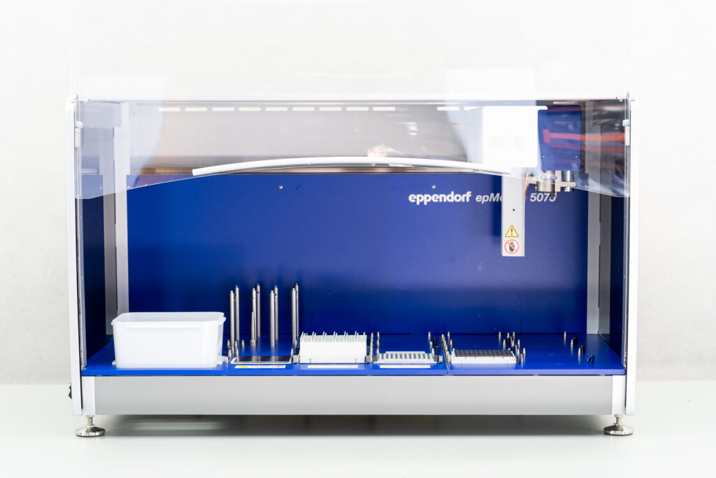 Eppendorf EpMotion 5075 Pipetting robot - Gemini BV