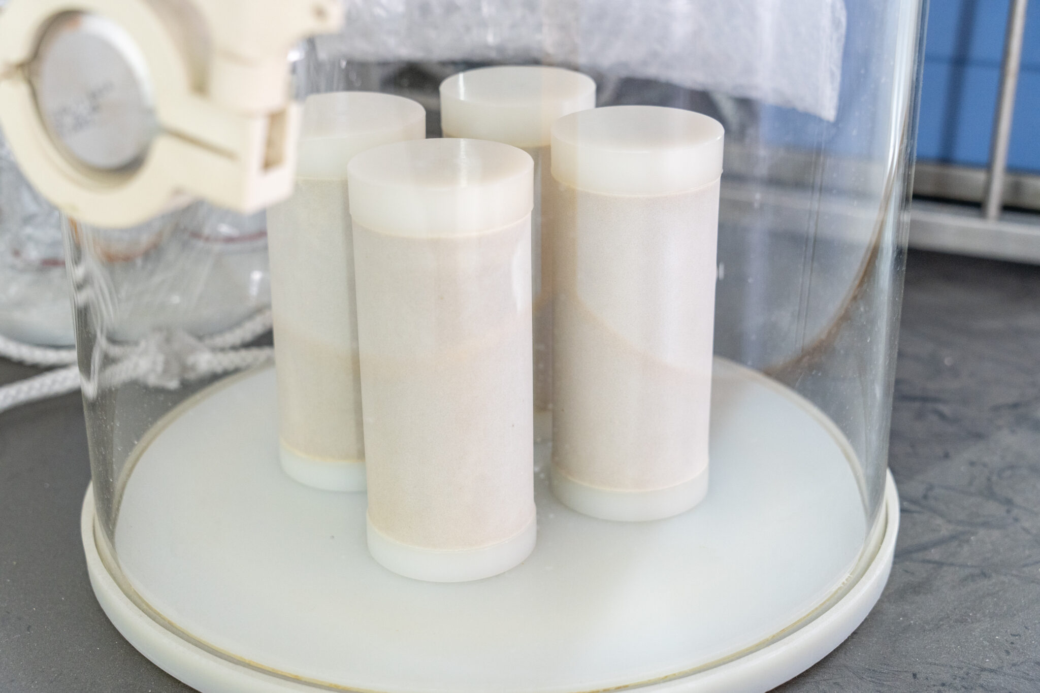 Diosna minilab fluid bed dryer - Gemini BV