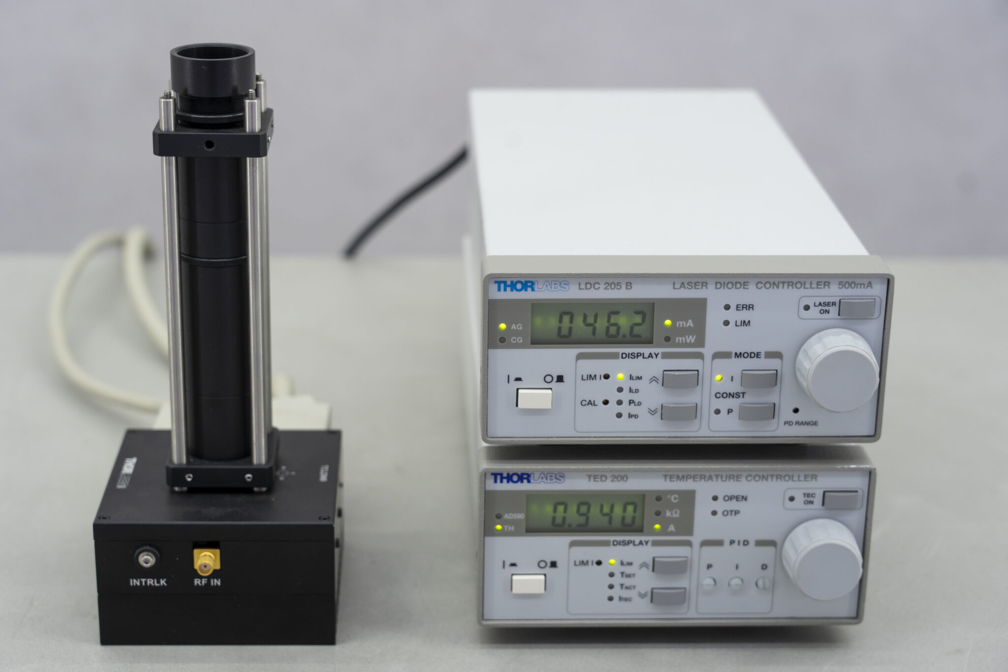 Thorlabs TED200 Temperature Controller and LDC205B Current Controller ...