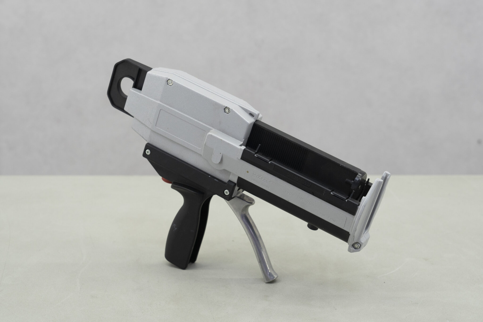 Sulzer MixPac DM200 Glue gun with 2 pistons - Gemini BV