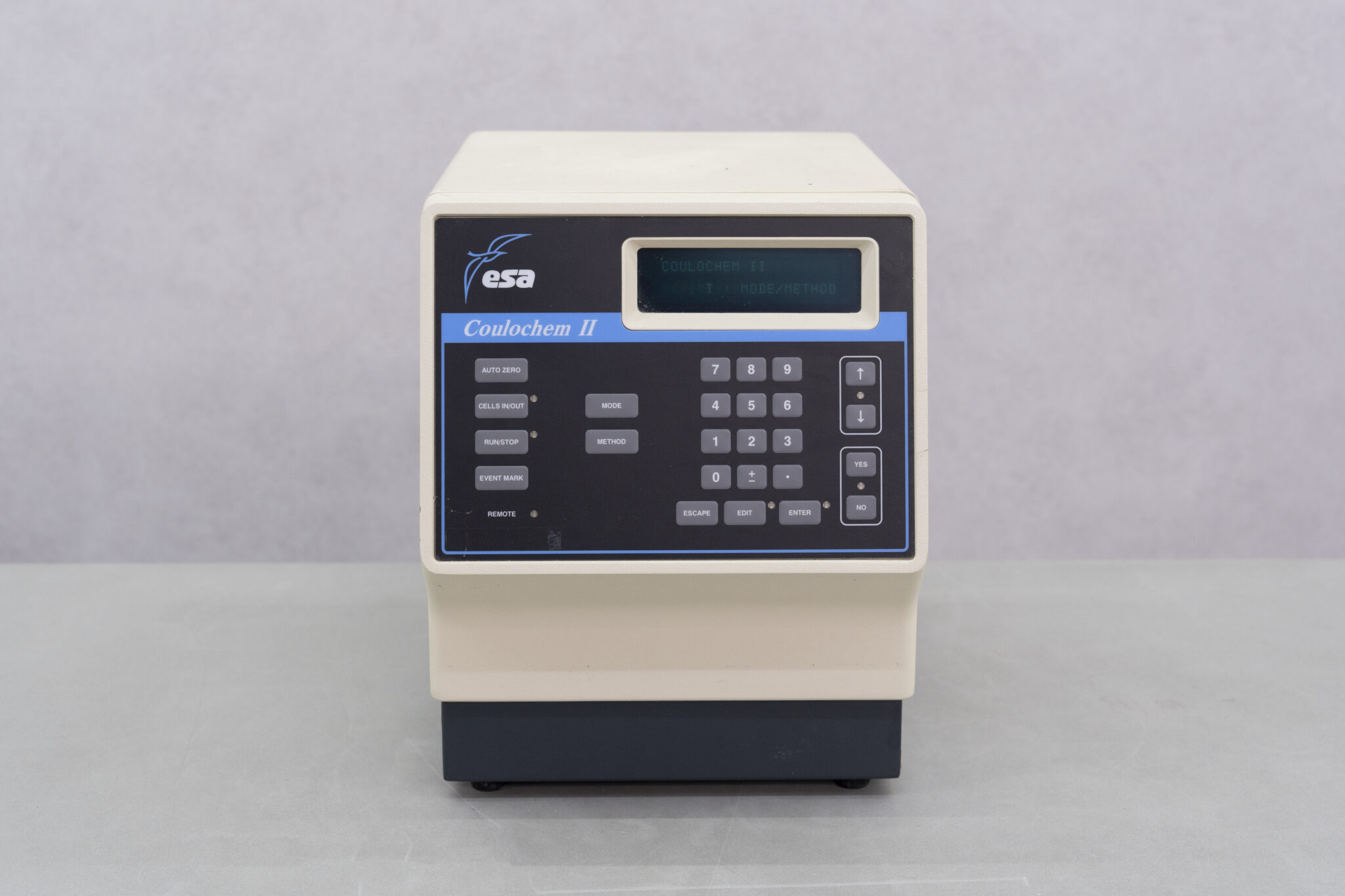 ESA Coulochem II 5200A HPLC Electrochemical detector - Gemini BV