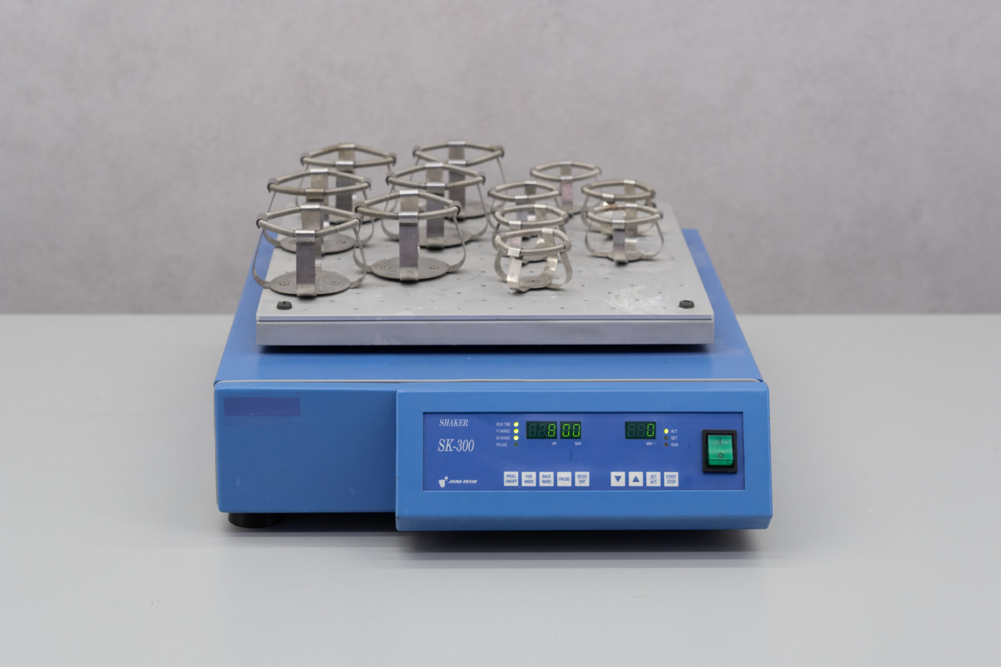 Jeiotech SK-300 Dual- action shaker - Gemini BV