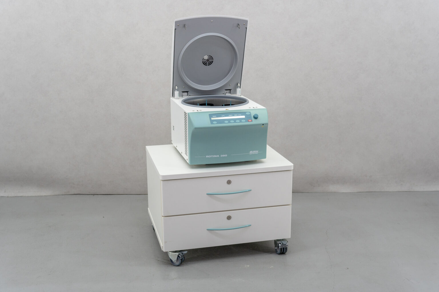 Hettich Rotina 380 benchtop centrifuge - Gemini BV