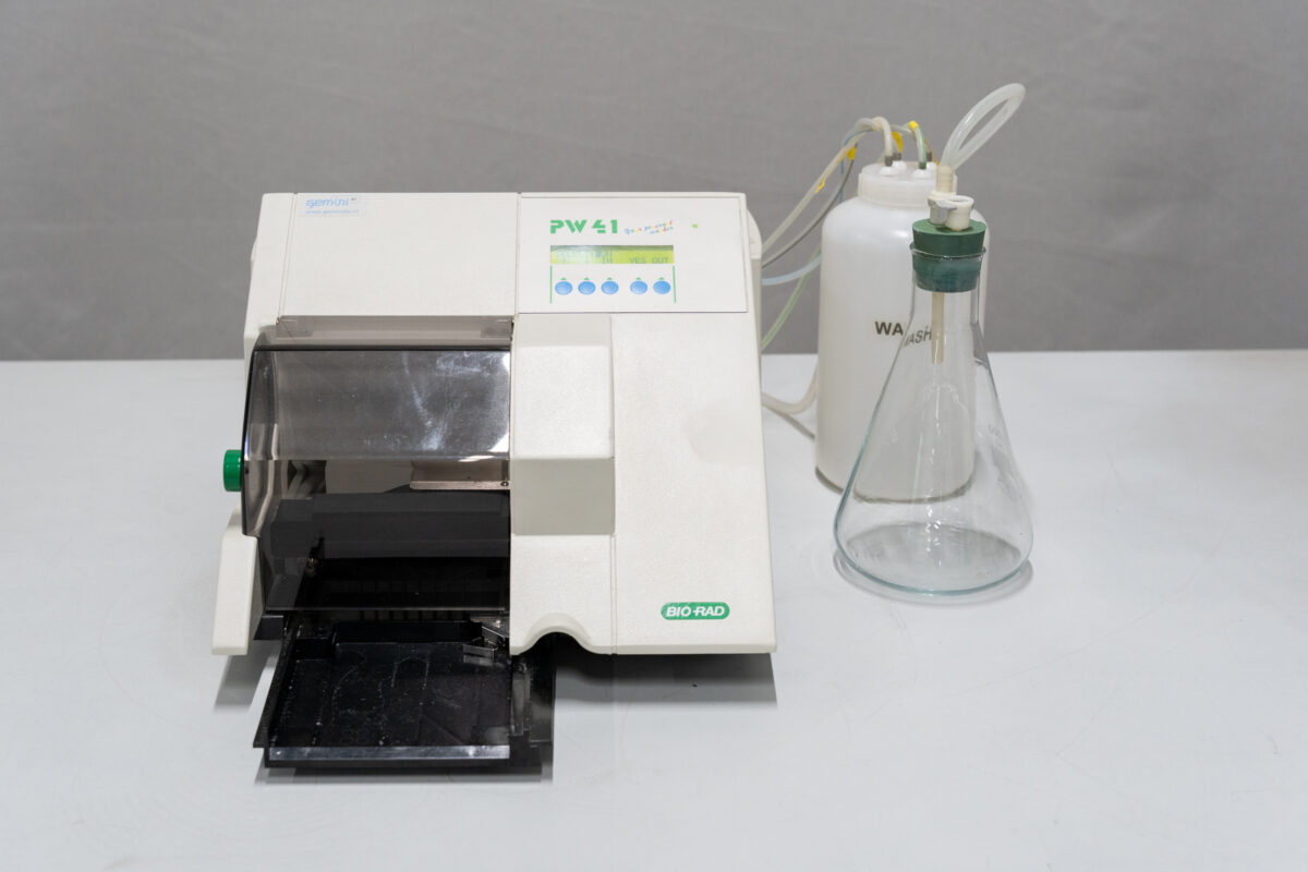 Bio-rad PW41 96 well plate washer - Gemini BV