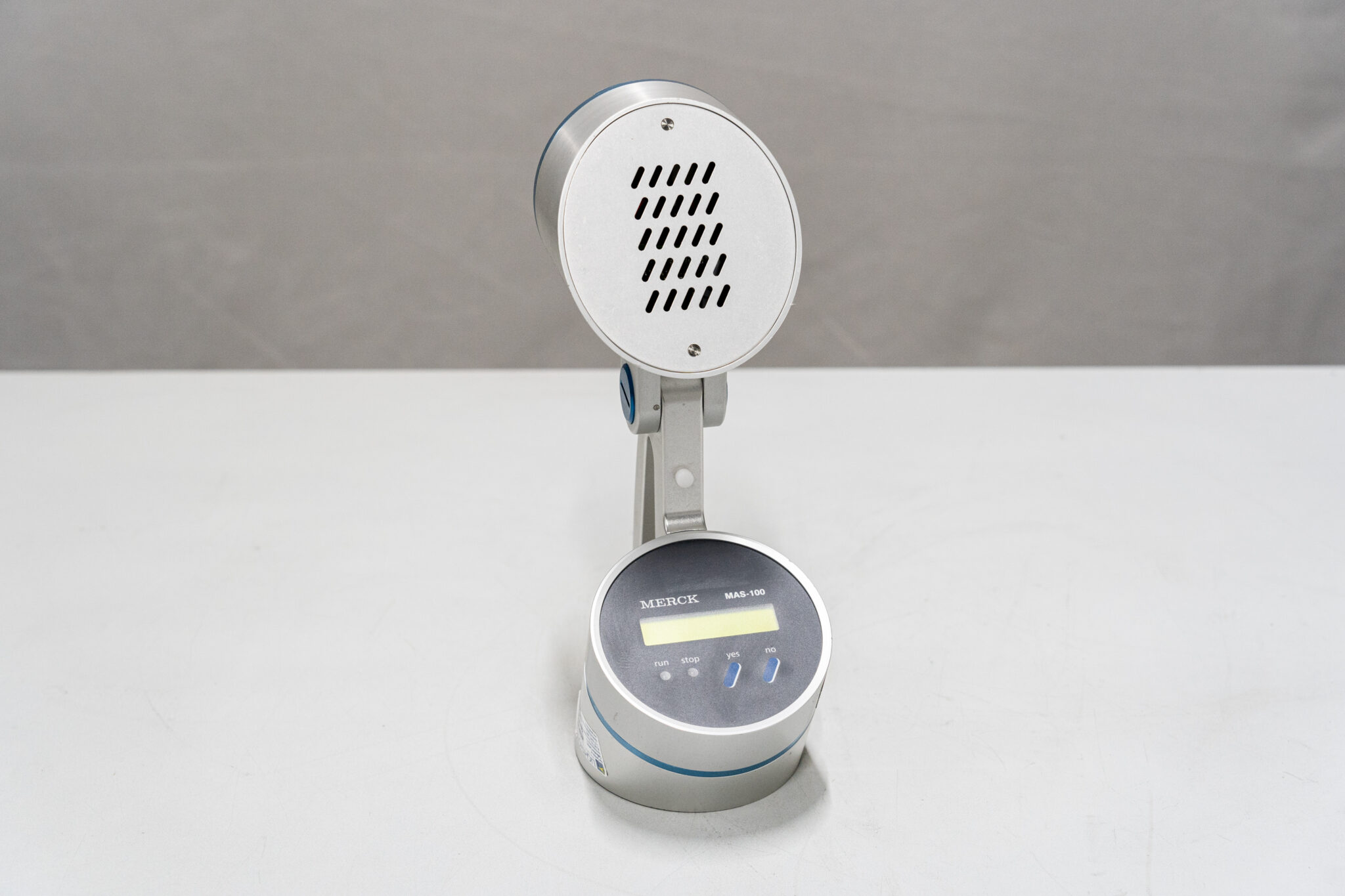Microbiological air sampler Merck Mas-100 - Gemini BV