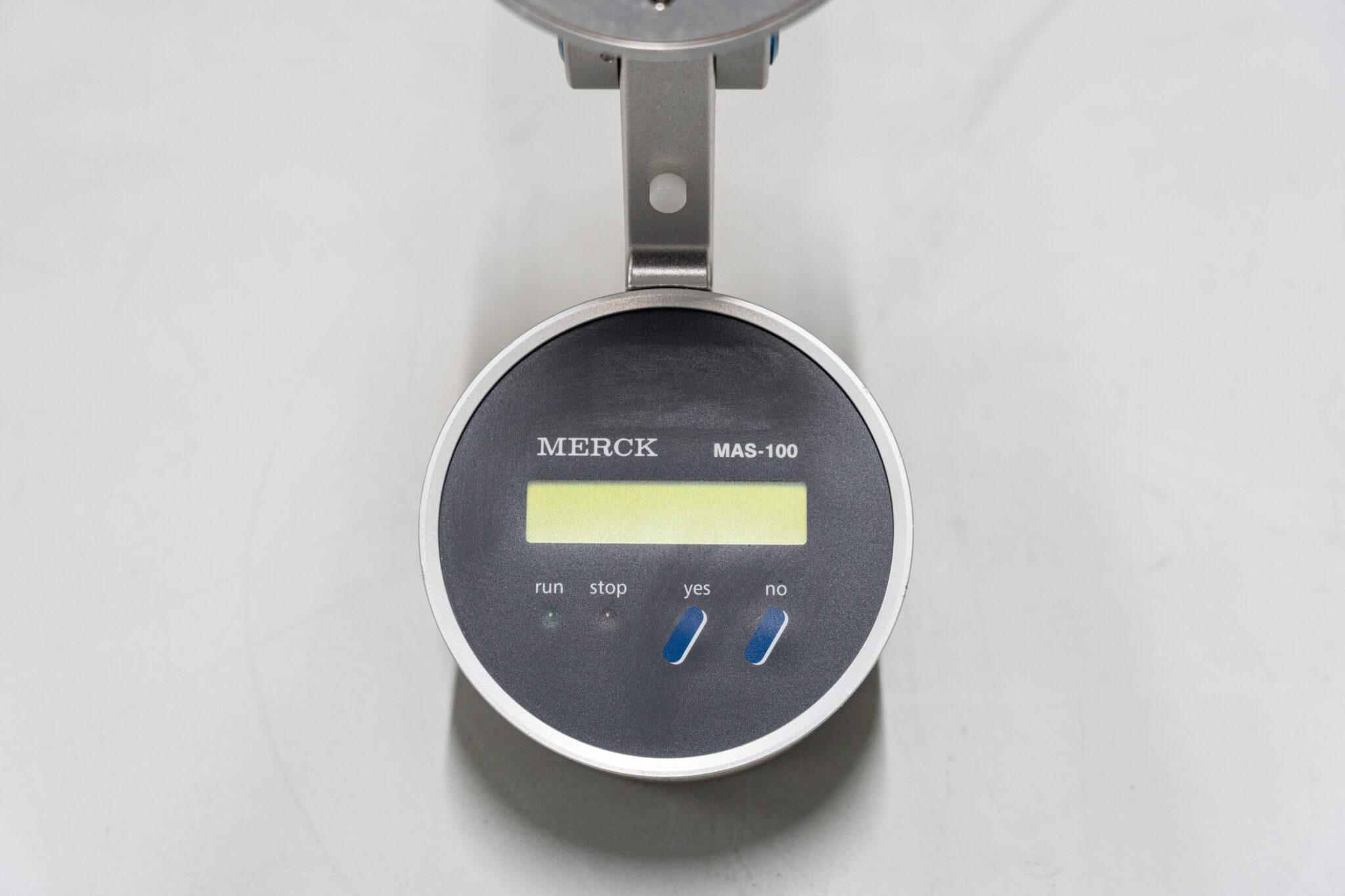 Microbiological air sampler Merck Mas-100 - Gemini BV