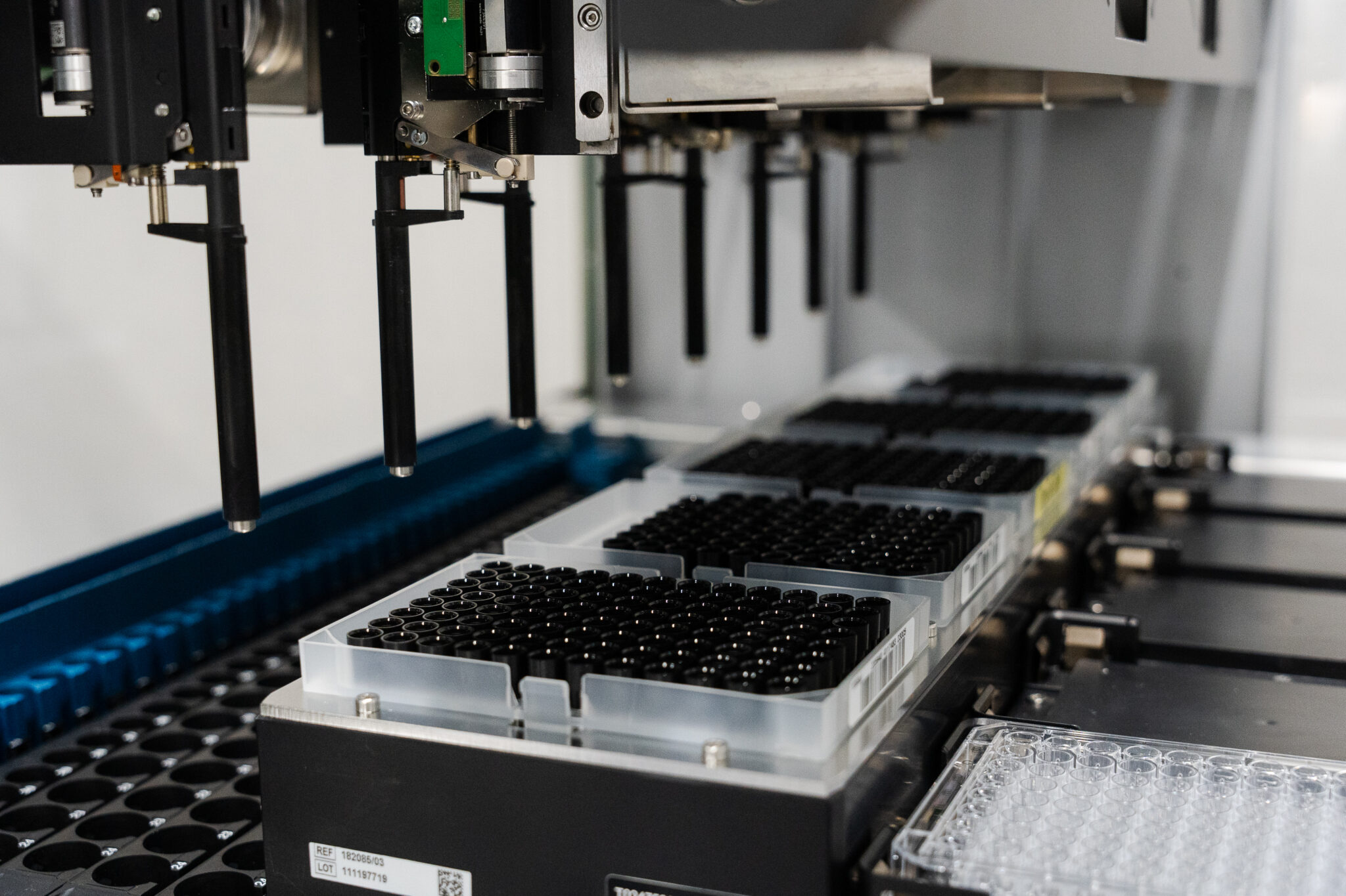 Hamilton Microlab Starlet IVD Pipetting Robot - Gemini BV