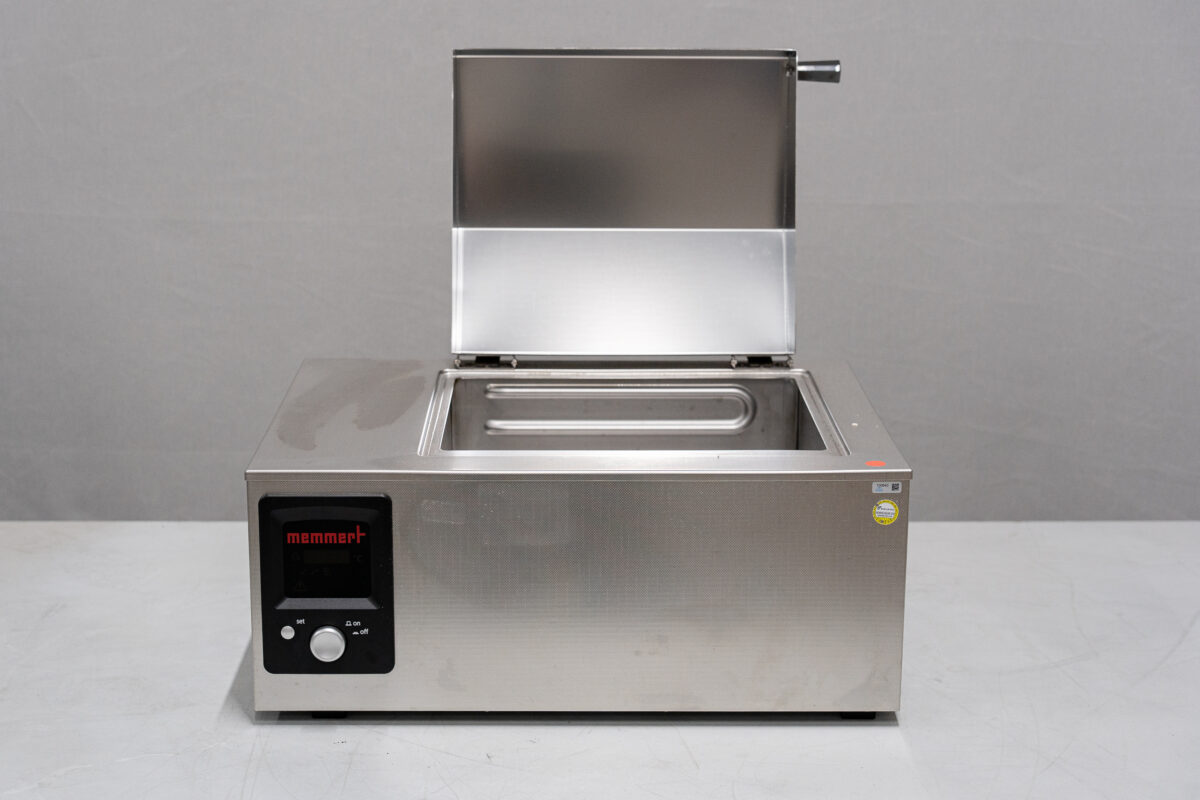 Memmert WNB14 Water Bath - Gemini BV